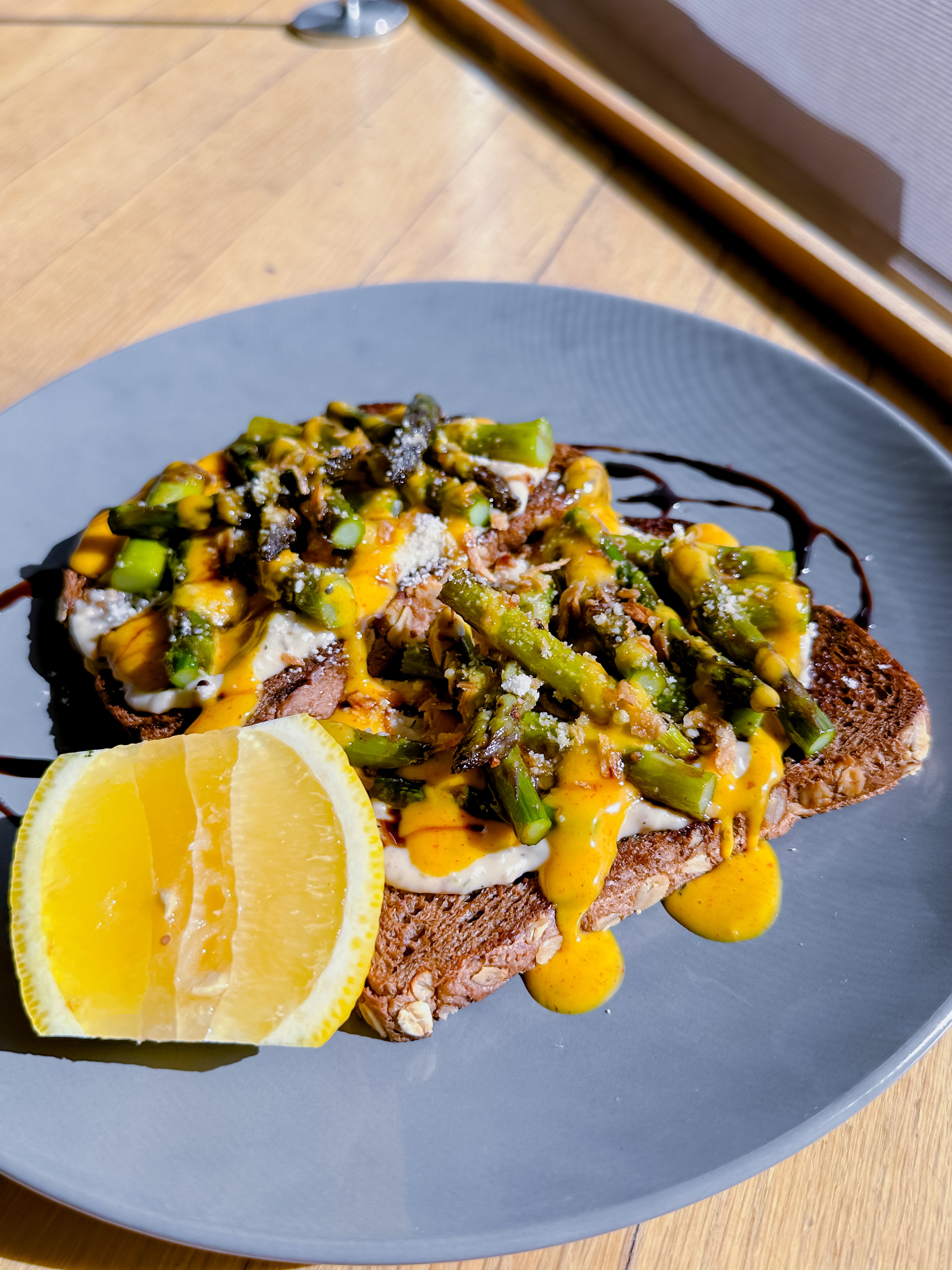 AVO ASPARAGUS TOAST | Yellow City Street Food