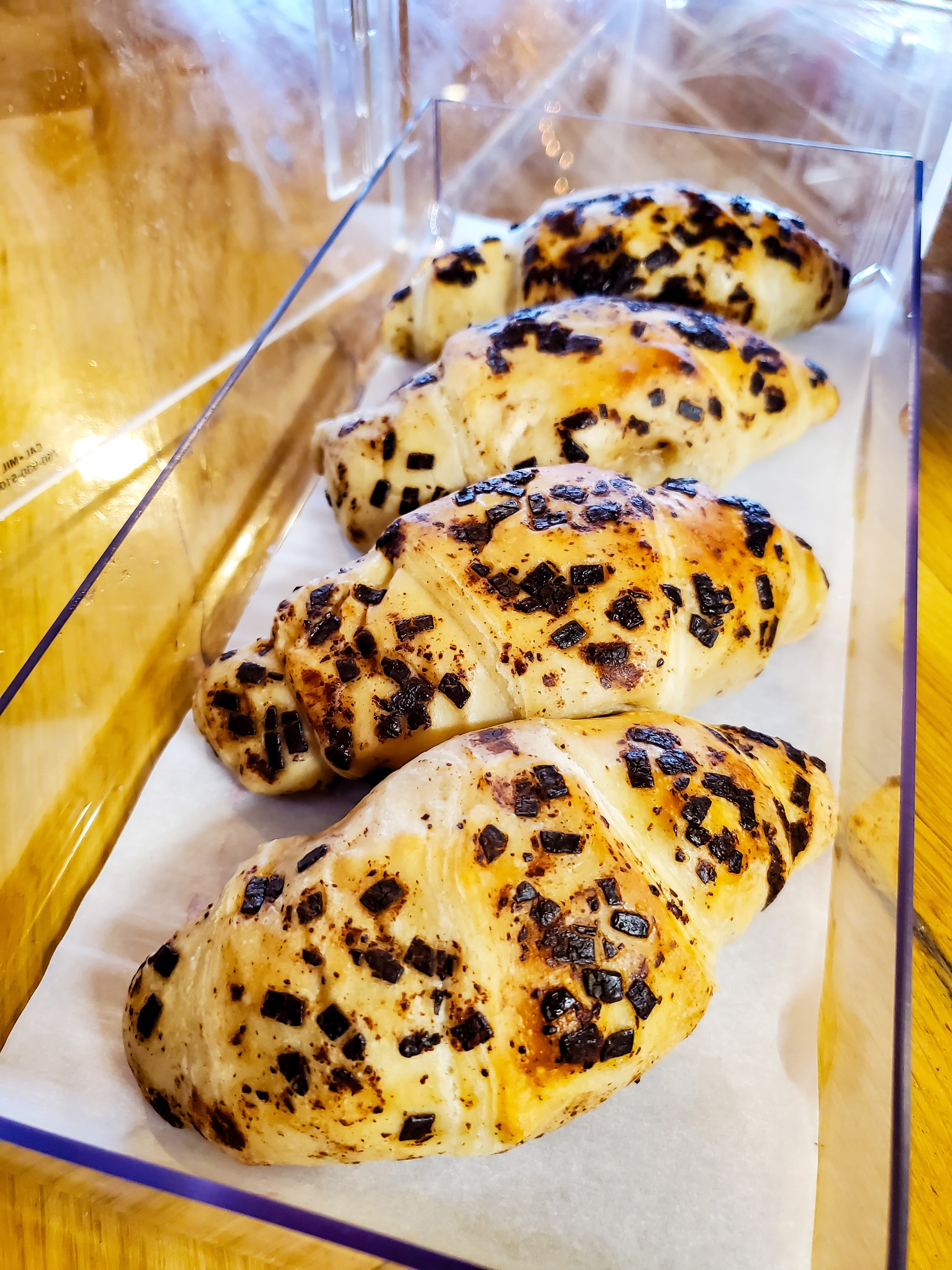 CHOCOLATE-FILLED CROISSANT | Yellow City Street Food